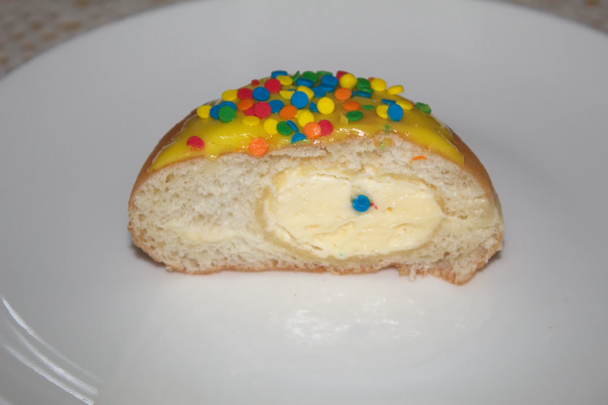 21 Best Krispy Kreme Donuts (2023)